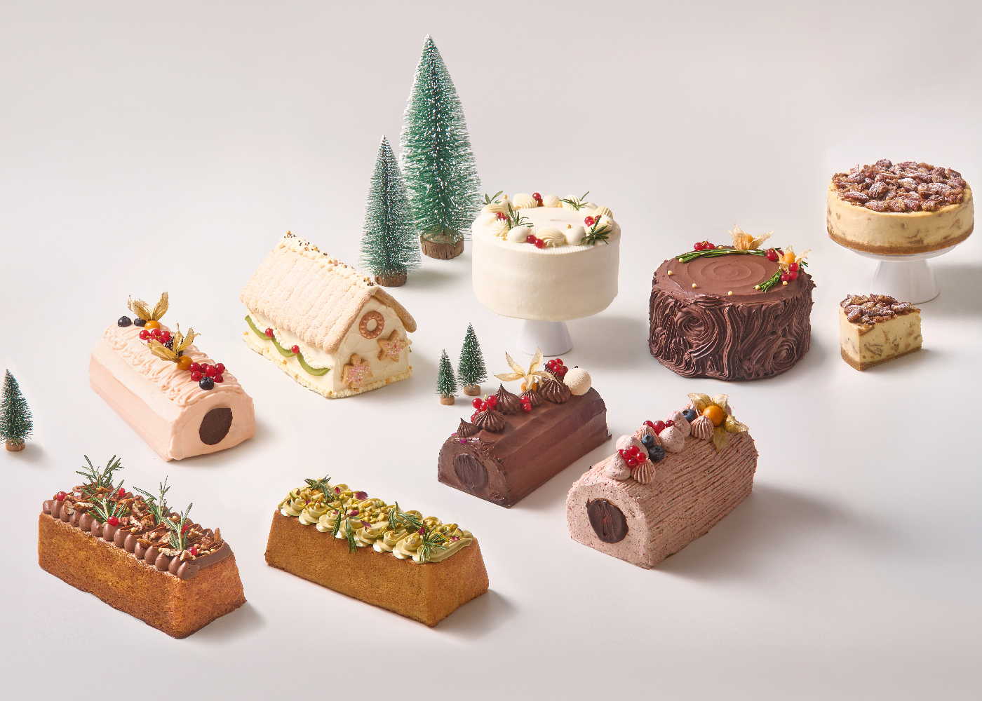 14 Best Christmas Log Cakes in Singapore For 2024